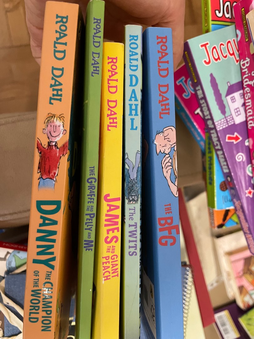 Roald Dahl The BFG/ the TWITS / magic finger/the witches/ the Giraffe ...