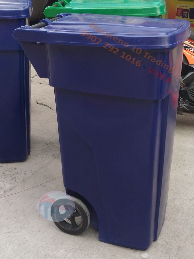 Rolling bin trash bin w/wheels 514, Furniture & Home Living, Cleaning ...