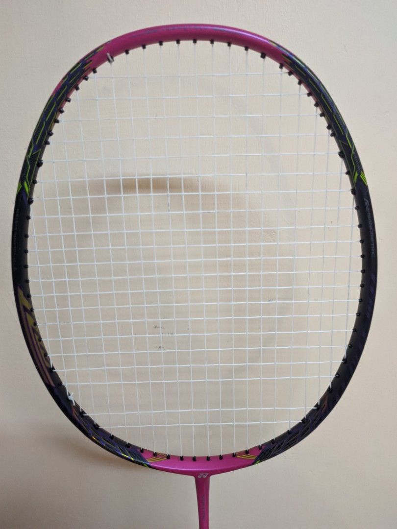 Yonex Voltric Z Force 2 LCW, Sports Equipment, Other Sports Equipment ...
