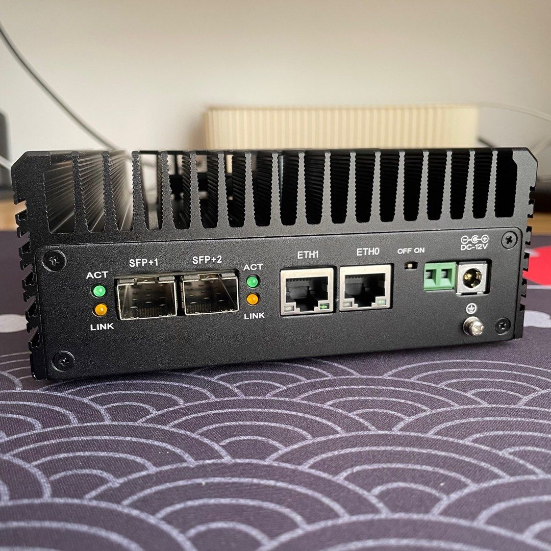 4-port 10 Gigabit Intel N100 Soft Router (2x 10G, 2x 2.5G) for ...