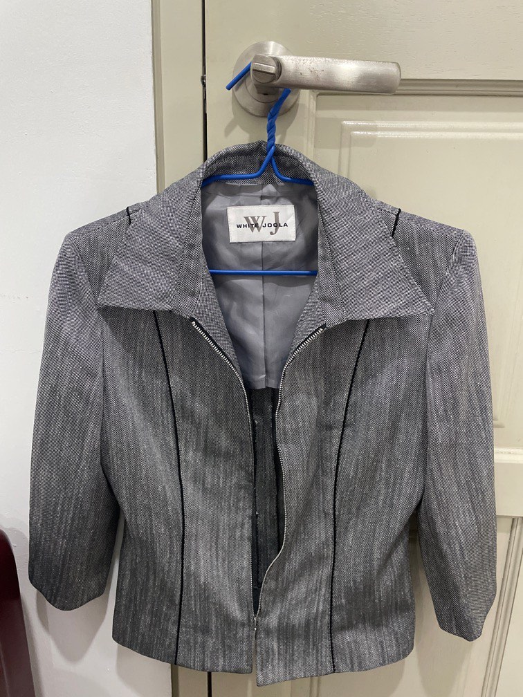 Blazer jacket zip up bliuse grey, Women's Fashion, Coats, Jackets and ...