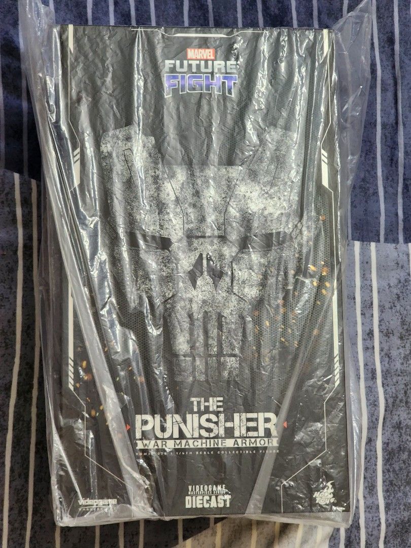 Hot Toys Marvel Future Fight - The Punisher (War Machine Armor ...