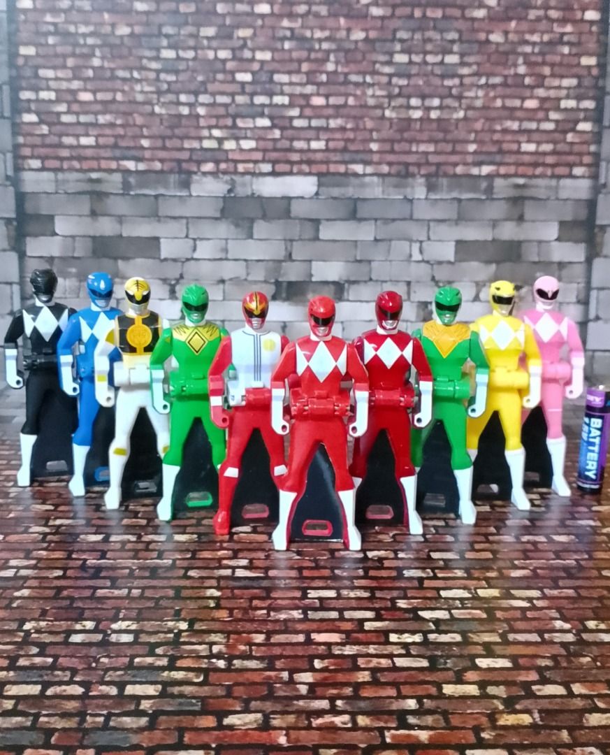 Mighty Morphin power rangers key ranger, Hobbies & Toys, Toys & Games ...