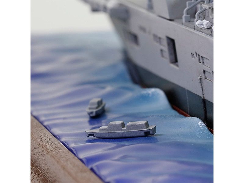 OI-260 METAL PROUD- British HMS Invincible (R05) Aircraft Carrier ...