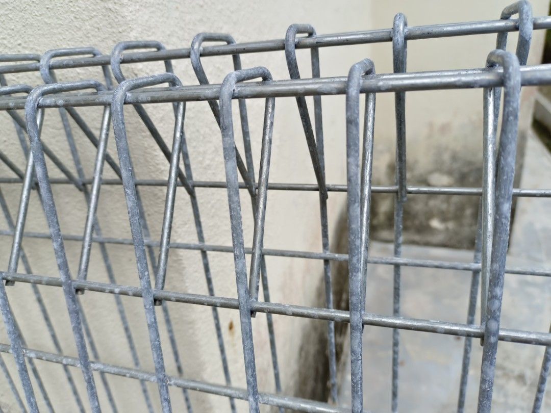 Pagar besi sekeping rm110, Furniture & Home Living, Outdoor Furniture ...