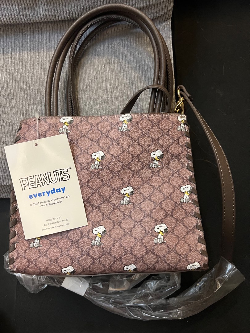 Peanuts Snoopy Bag Shoulder Everyday, Luxury, Bags & Wallets on Carousell