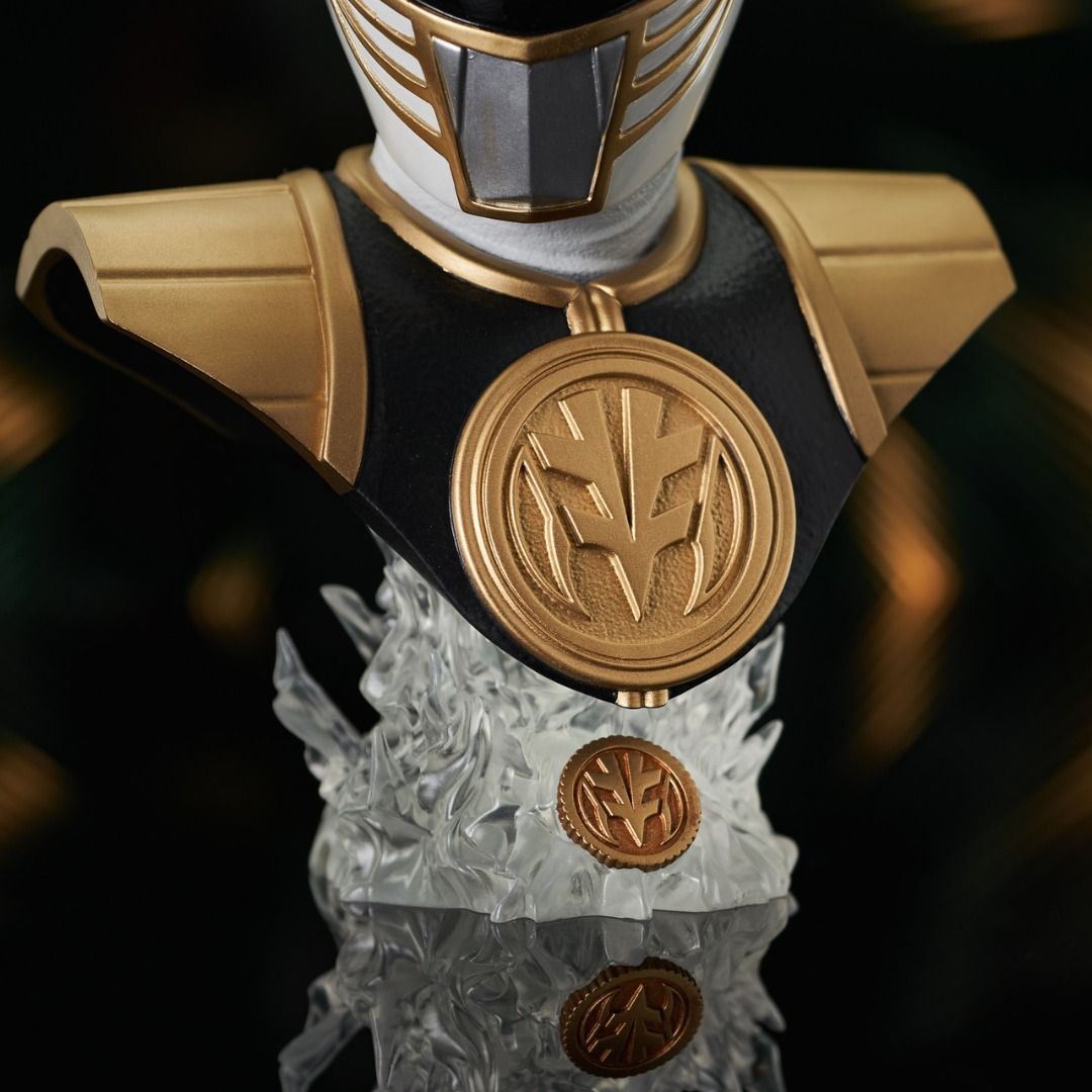 [PO] Diamond Select Mighty Morphin Power Rangers White Ranger Legends ...
