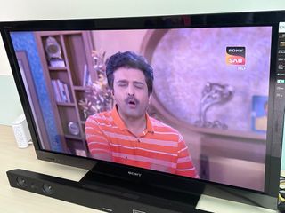 Sony Trinitron 14 inch CRT TV, TV & Home Appliances, TV & Entertainment ...