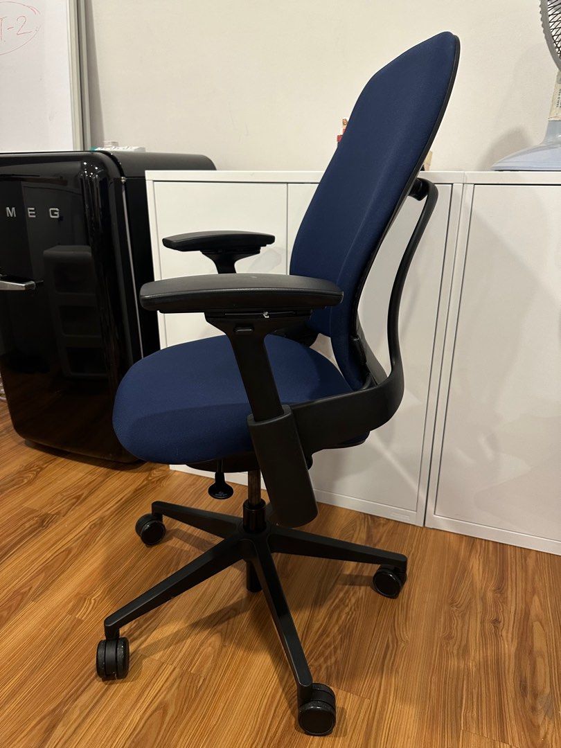 50% from new retail price Steelcase leap v2 navy blue, Computers & Tech ...