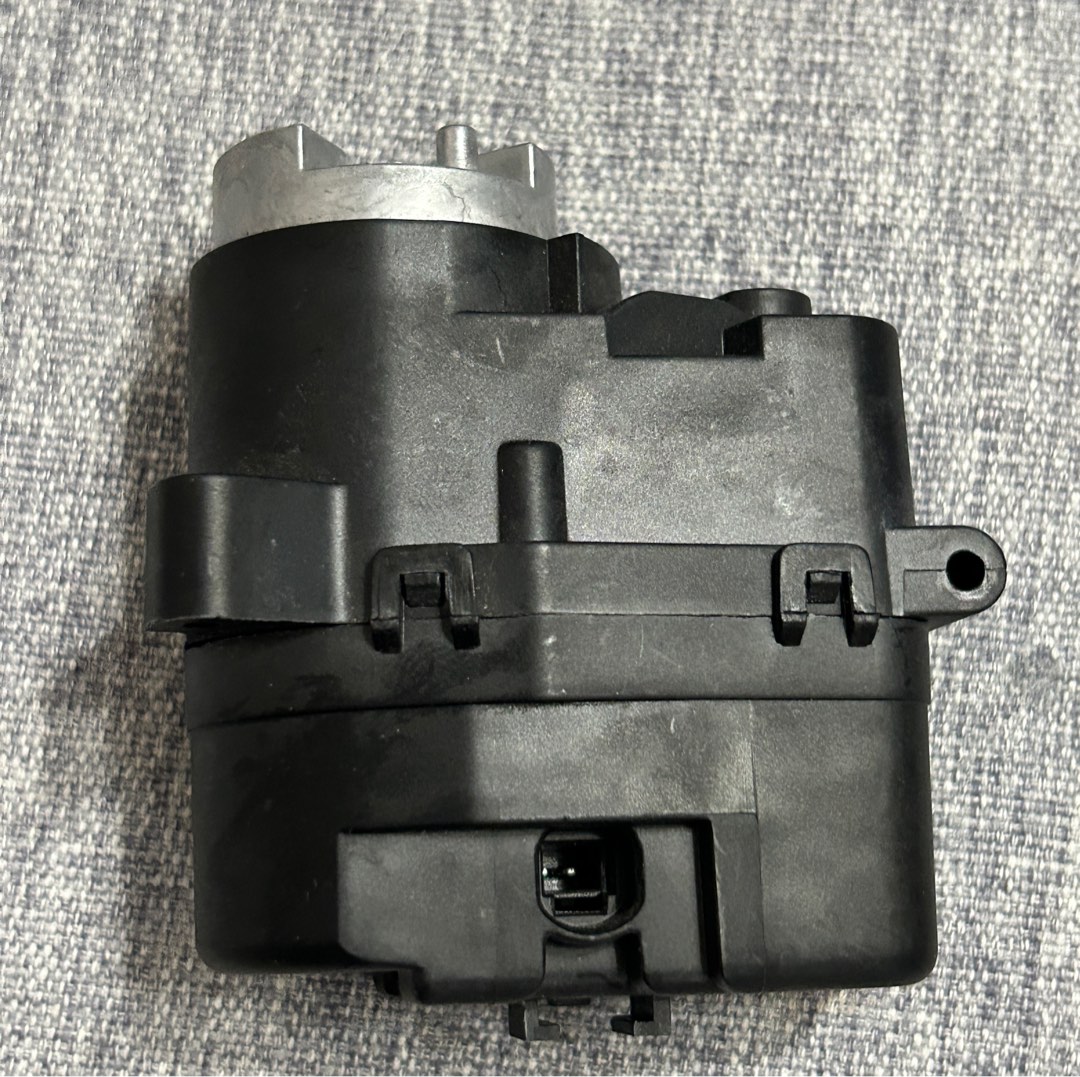 Toyota side mirror motor ( right hand side) , Car Accessories ...