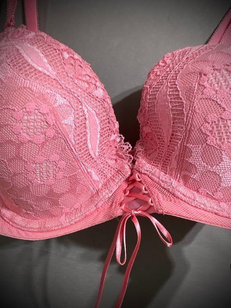限時優惠不議價 Triumph maximizer push up bra 集中提升內衣 螢光粉馬甲拉繩萊卡棉透氣內衣 75C #25春天市集 ...