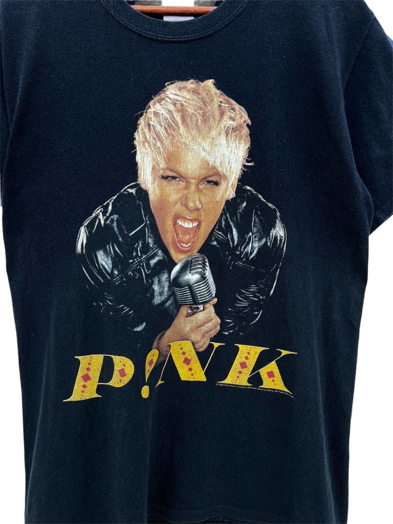 Y2K Singer Artis Pink, Men's Fashion, Tops & Sets, Tshirts & Polo ...