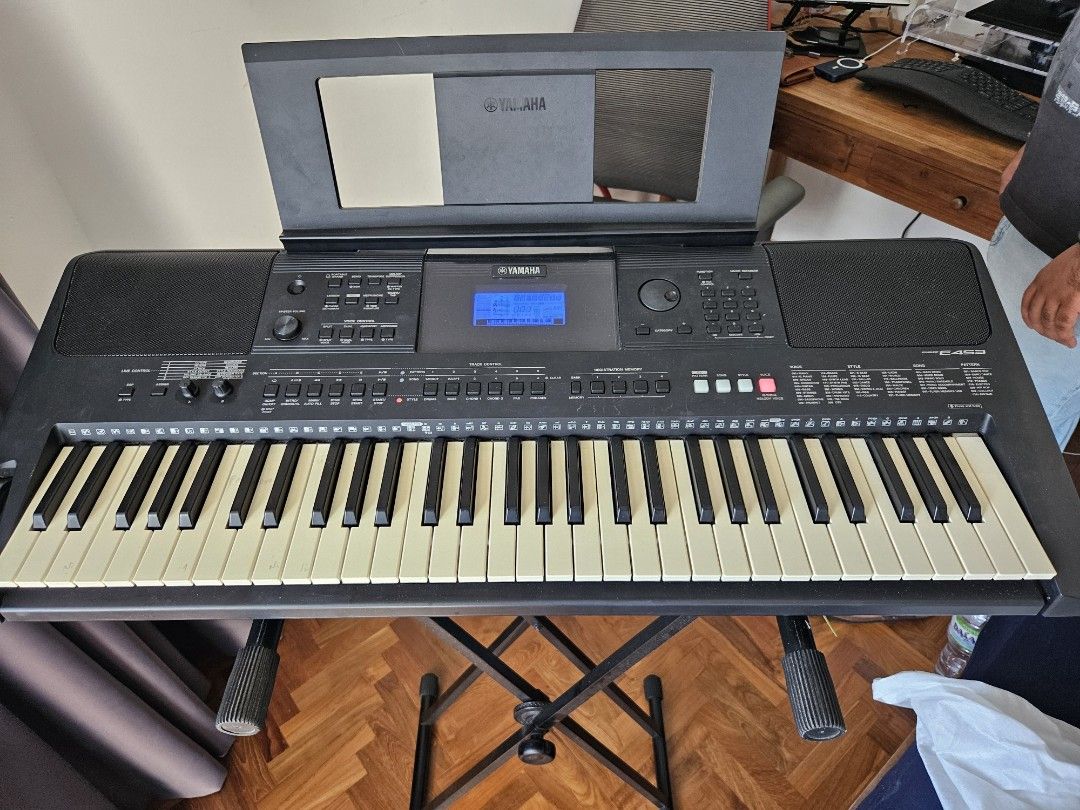 Yamaha Keyboard PSR E453, Hobbies & Toys, Music & Media, Musical ...