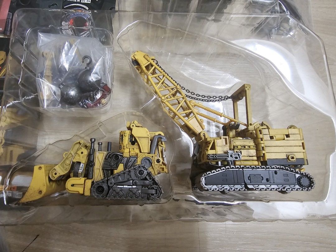 變形金剛 Transformers Devil Saviour Troublemaker DS-01-08 電影版 狂派 大力神 破壞者 Devastator, 興趣及遊戲, 玩具 & 遊戲類 ...