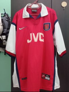 Arsenal 2000/02 Home jersey, Men's Fashion, Activewear on Carousell
