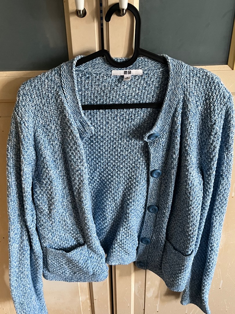 Authentic Uniqlo Knitted, Women's Fashion, Coats, Jackets and Outerwear ...