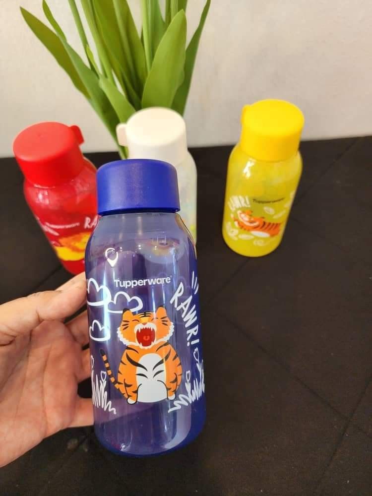 Botol air 350ml tupperware, Furniture & Home Living, Kitchenware ...