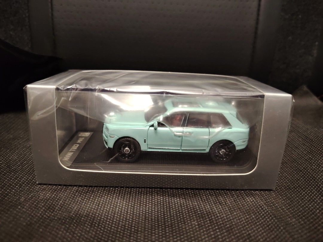 [全新] DCM 1:64 Rolls-Royce Cullinan 全開 (Diecast Car model) Tiffany Blue, 興趣及遊戲, 玩具 & 遊戲類 - Carousell