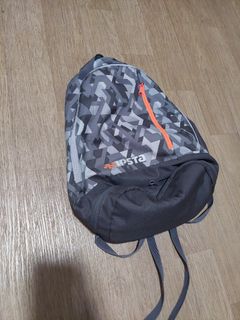 Brand New - Decathlon Forclaz Toiletry Bag, Men's Fashion, Bags, Belt ...
