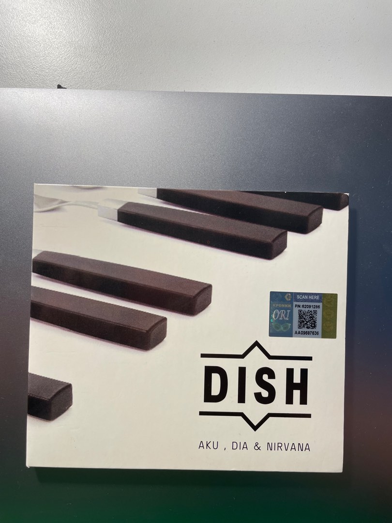 Dish band, Hobbies & Toys, Music & Media, CDs & DVDs on Carousell