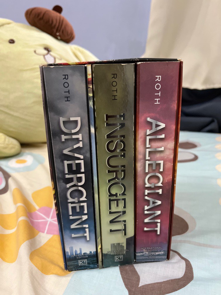 Divergent Box Series, Hobbies & Toys, Books & Magazines, Fiction & Non ...