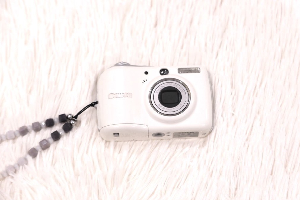 [RARE] Canon Powershot E1 Zoom Digital Camera (Cream Color ...