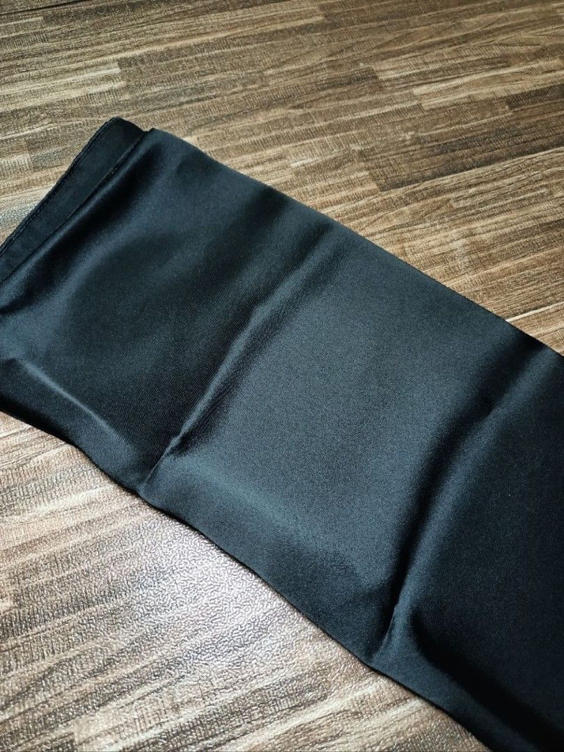 Satin Shawl Tudung Kartel, Women's Fashion, Muslimah Fashion, Hijabs on ...