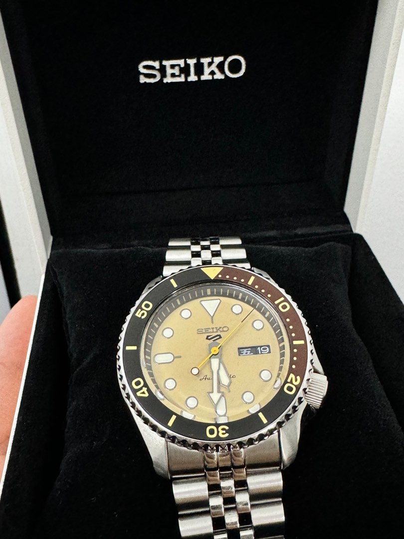 Seiko 5 Taiwan Limited edition, Men's Fashion, Watches & Accessories, Watches on Carousell