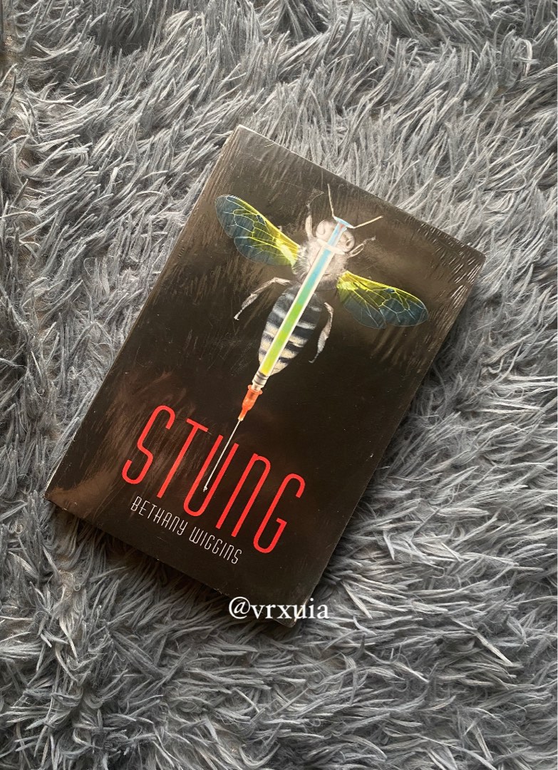 Stung, Hobbies & Toys, Books & Magazines, Fiction & Non-Fiction on ...