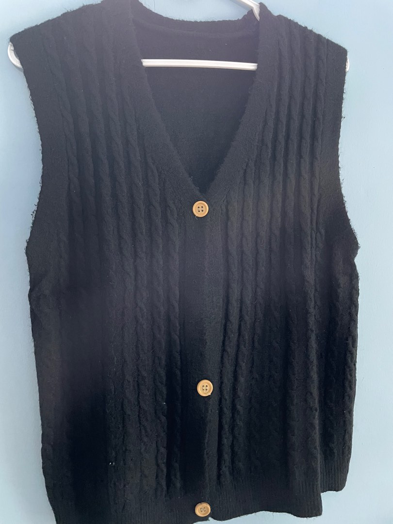 Vest rajut warna hitam, Fesyen Wanita, Pakaian Wanita, Baju Luaran di ...