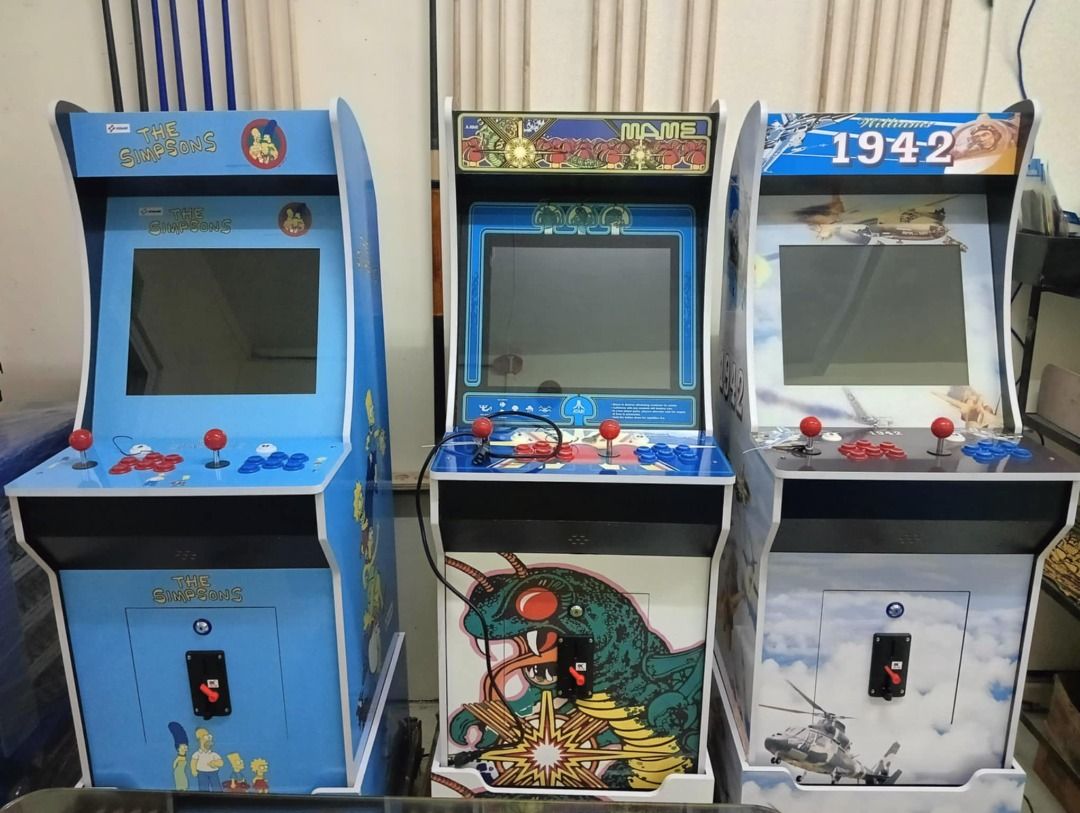 Video Game Arcade Machine, Sports Equipment, Sports & Games, Billiards ...