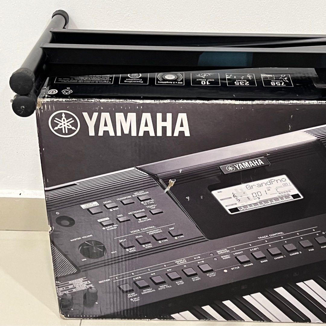 YAMAHA PSR-E463 Digital Keyboard + Piano Bench, Hobbies & Toys, Music & Media, Musical ...