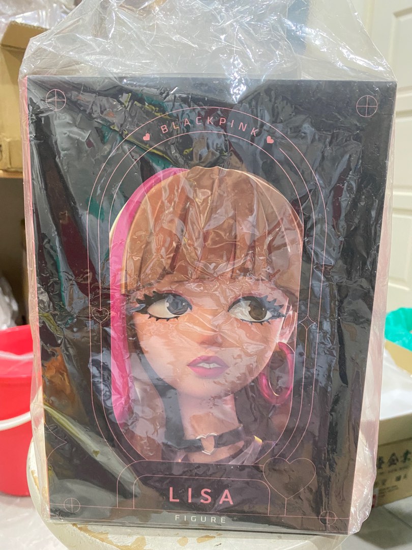 YG Blackpink Lisa Official Figure Rare, Hobbies & Toys, Toys & Games on ...