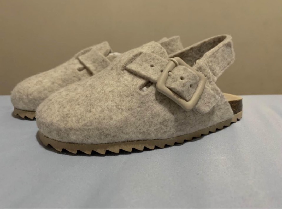 Zara Clog Slippers for Kids, Babies & Kids, Babies & Kids Fashion on ...