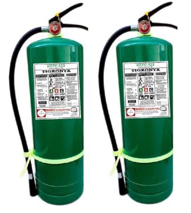 2nd Hand Fire Extinguisher, Commercial & Industrial, Construction Tools ...