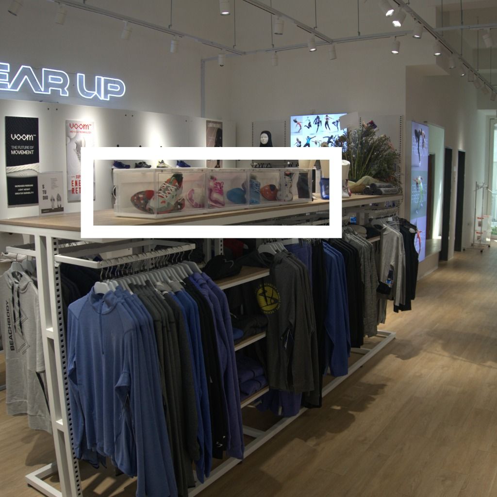 LED Shoebox】White LED Light Shoe Box with Transparent Magnetic Closure ...