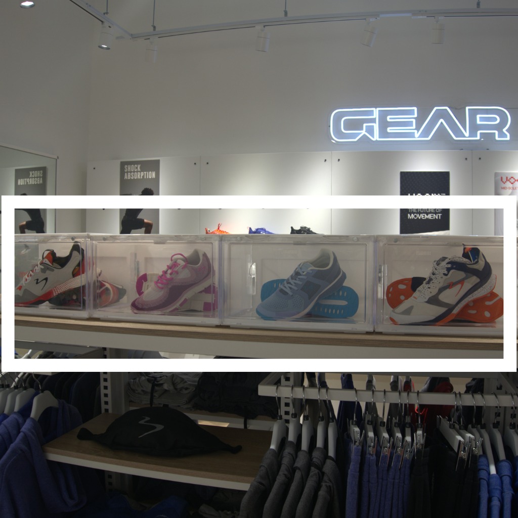 LED Shoebox】White LED Light Shoe Box with Transparent Magnetic Closure ...