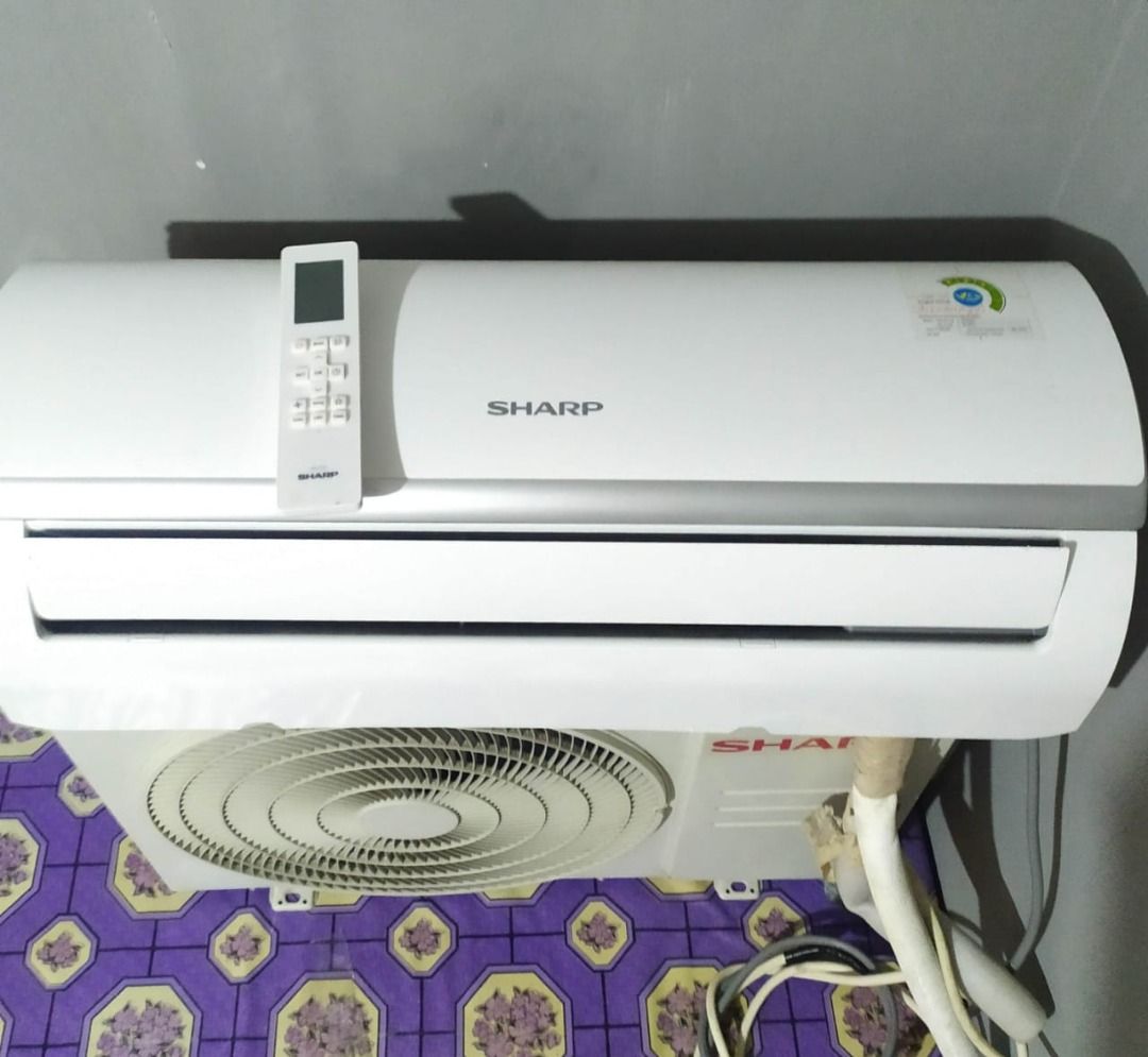 AC SHARP 1/2 PK TIPE AH-A5ZCY/ZCYN (SEPERTI BARU), Elektronik, Lainnya ...
