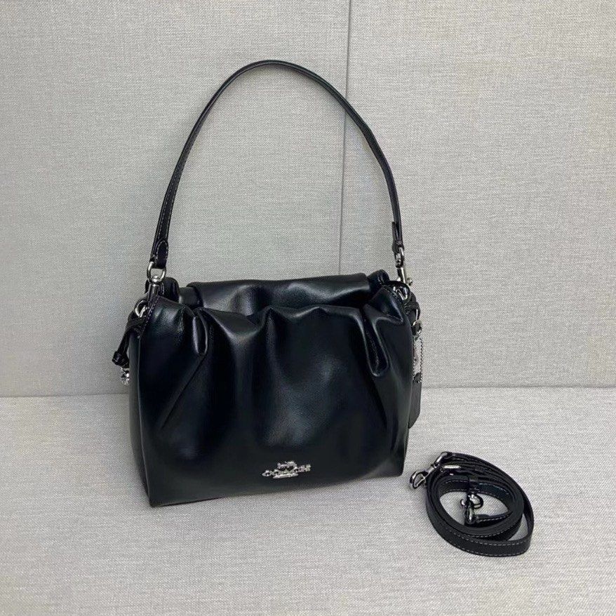 Coach Faye Shoulder Bag, Women's Fashion, Bags & Wallets, Cross-body ...