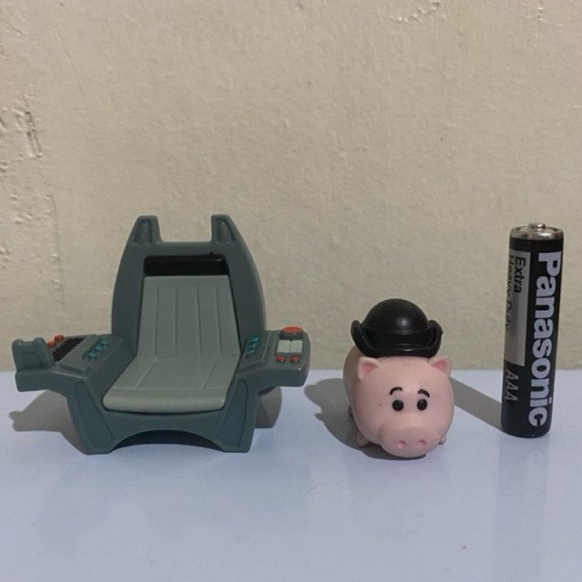 Disney Tsum Tsum Dr. Porkchop (Toy Story 3) set figurine, Hobbies ...