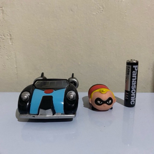 Disney Tsum Tsum Mr. Incredible (The Incredibles 2004) set figurine ...