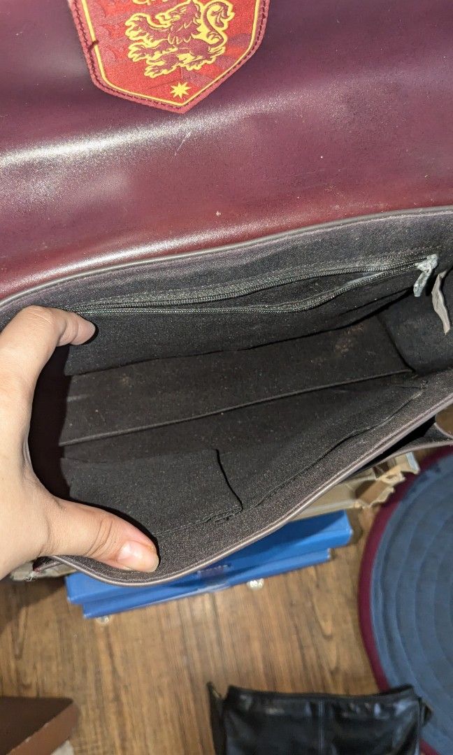 Harry Potter Hogwarts (Gryffindor) satchel / briefcase bag, Men's ...