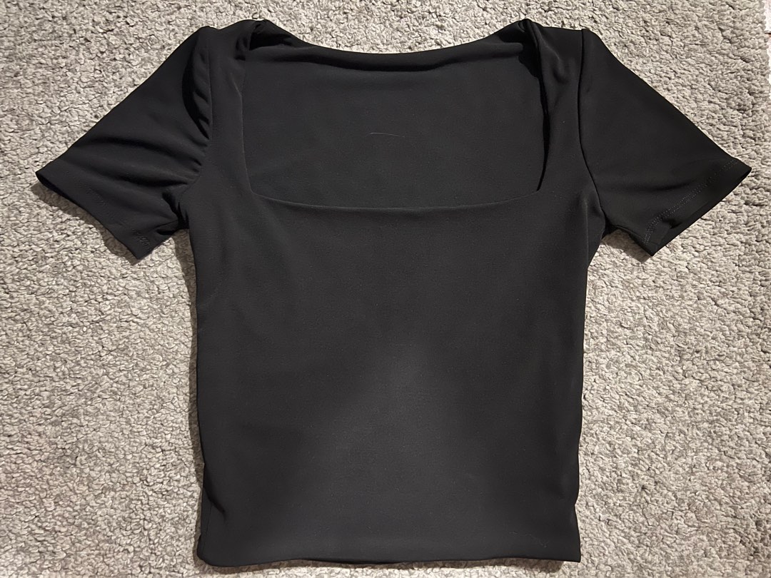 HOUSE OF LULU SQUARE BLACK TOP, Women's Fashion, Tops, Blouses on Carousell