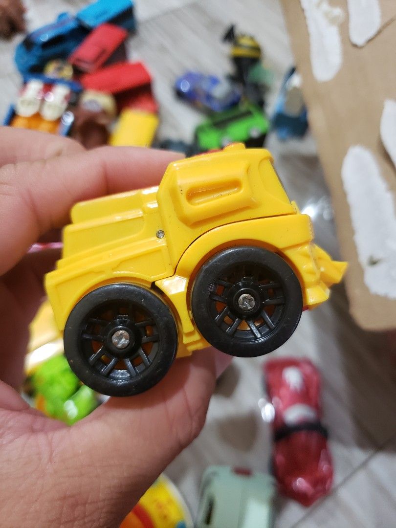 JUALAN MAINAN MOBILAN MOBIL BERUBAH ROBOT mini TOBOT AUTOBOTS AUTO BOTS ...