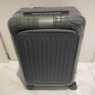 Koper rimowa cabin, Barang Mewah, Tas & Dompet di Carousell
