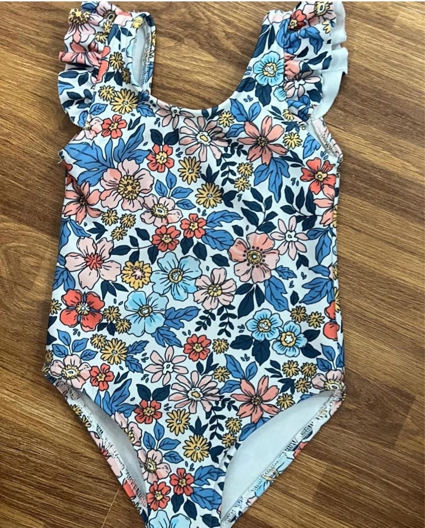 Laila and Lyra, Babies & Kids, Babies & Kids Fashion on Carousell