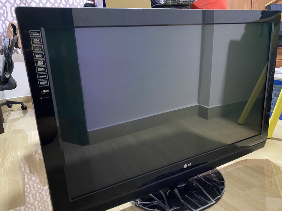LG 42 inches Big TV (non smart TV), TV & Home Appliances, TV ...