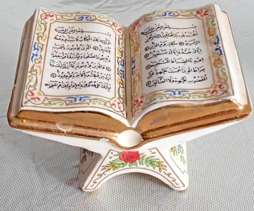 Mini Porcelain Quran, Hobbies & Toys, Collectibles & Memorabilia ...
