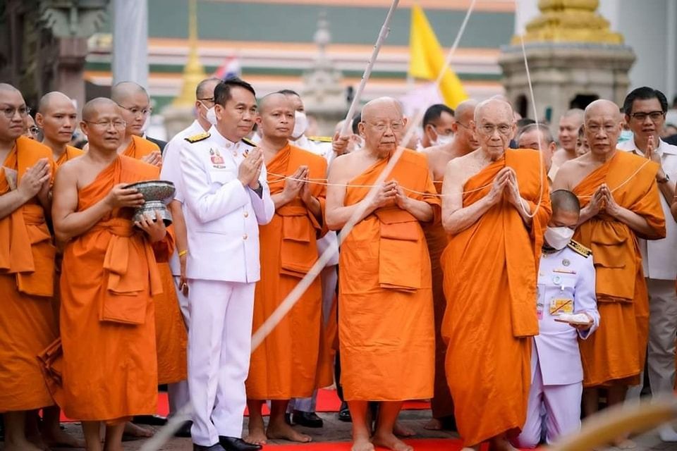 "Nawa" Phra Kring Mahamongkol 皇家药师佛 Wat Phra Chetuphon Wimon ...