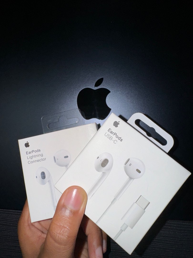 OFFERR ‼️Apple EarPod (USB-C/Lightning), Audio, Earphones on Carousell